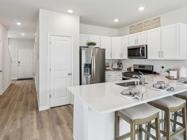 128 W Montgomery Avenue