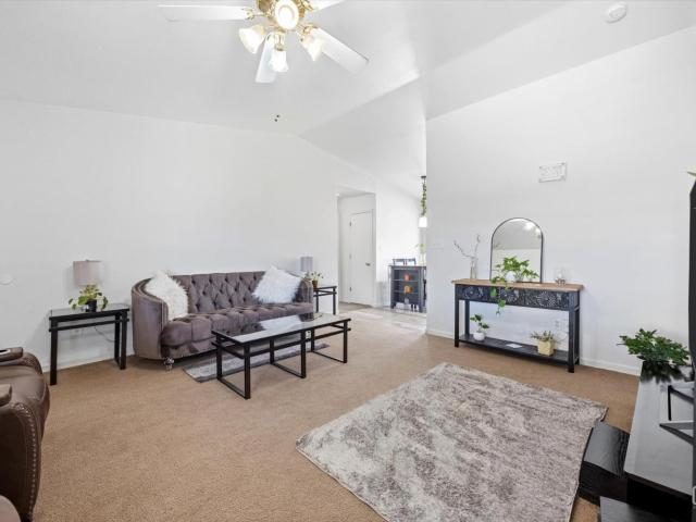 128 W Pilot Avenue