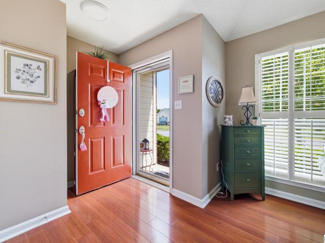128 W Stonehaven Circle