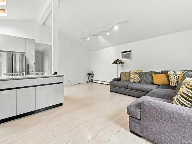 128 Walnut Road