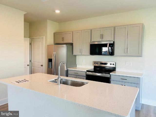 128 Wappinger Terrace