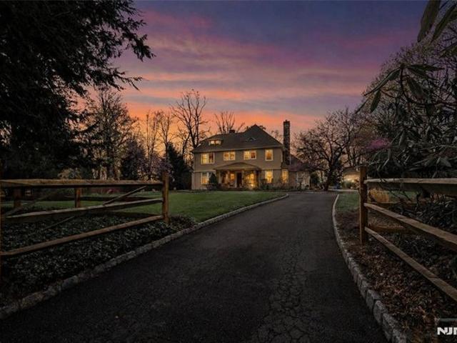 128 Westervelt Ave, Tenafly, NJ 07670