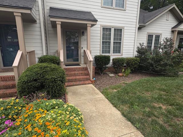 128 Windward Court