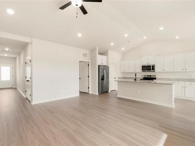 128 Tail Star Court