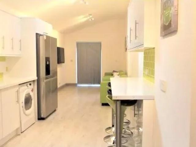 128 Tiverton Road, Metchley, B29 6BT, United Kingdom | 7 bed townhouse for rent #70909359 | Rentberry