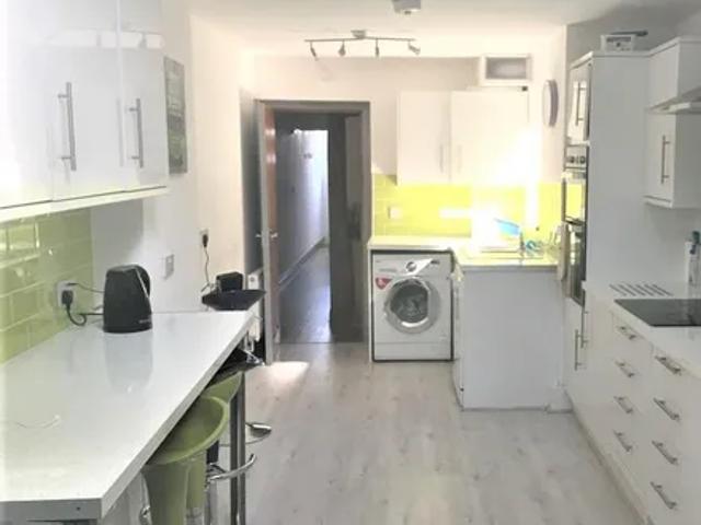 128 Tiverton Road, Metchley, B29 6BT, United Kingdom | 7 bed townhouse for rent #70909359 | Rentberry