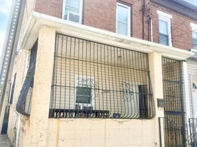 128 York St, Camden, NJ 08102