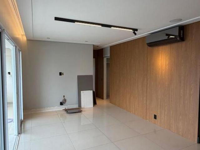 128m2 PÁTEO CATALUNYA FRENTE PISCINA