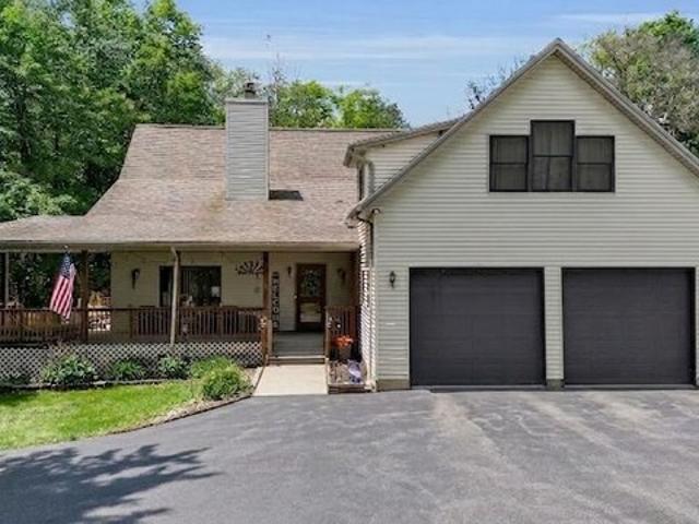 12940 Sanders Hill Rd, Holland, NY 14080
