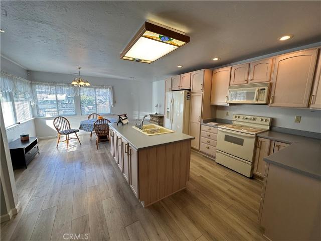 12945 Lakeland