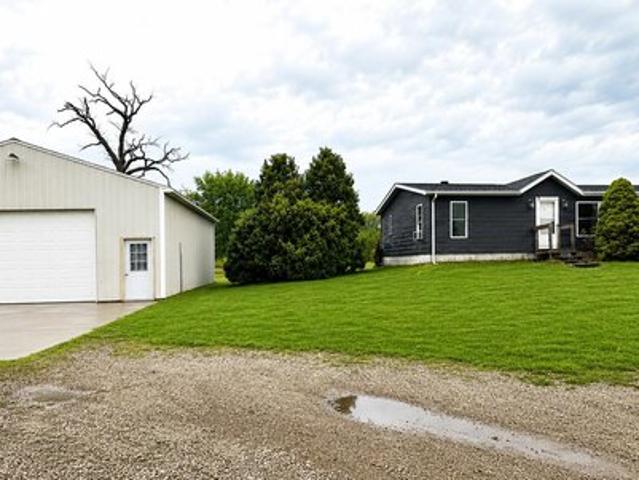 12945 Saddler Rd, Plainwell, MI 49080