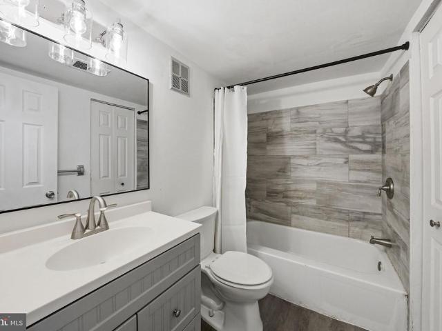 1294 Cooper Street # E9