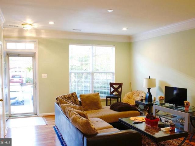 12953 Park Crescent Circle