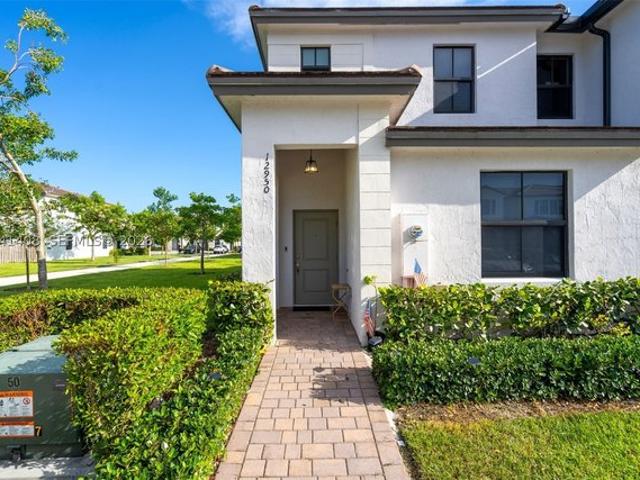 12950 SW 232nd Ln, Homestead, FL 33032