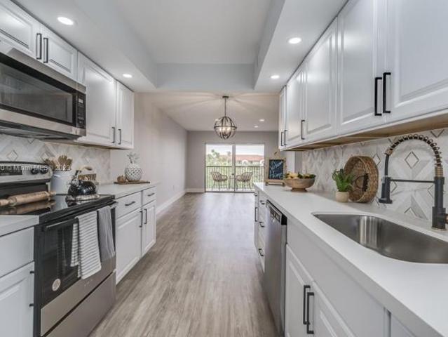 12955 16th Ct SW #409M, Pembroke Pines, FL 33027