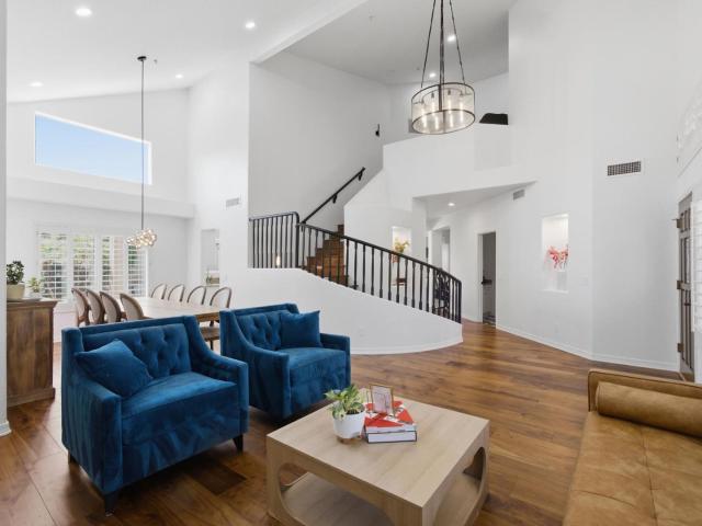 12955 E Mercer Lane