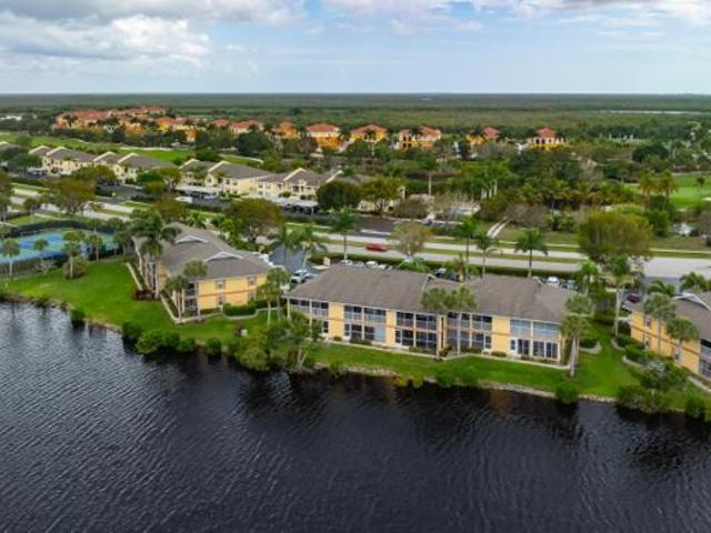 1295 Mainsail Dr #914, Naples, FL 34114