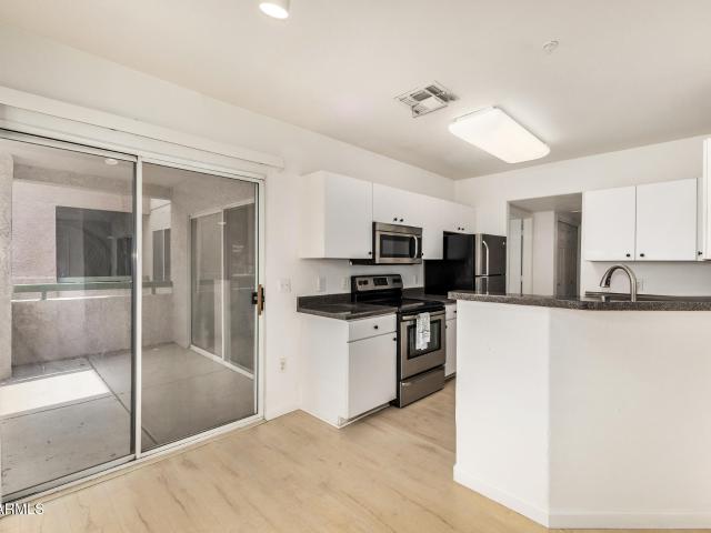 1295 N Ash St, Unit 828, Gilbert, AZ 85233 | MLS #7007 | Compass