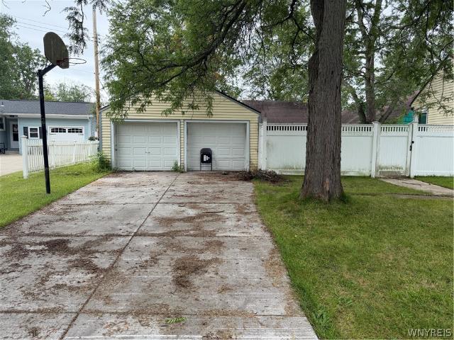 1295 E Park Road