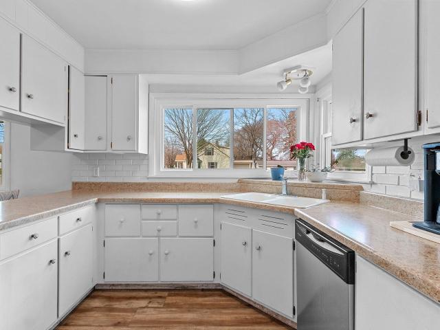 1295 hickory hill drive