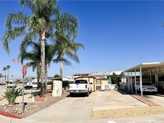 1295 S Cawston Ave, Hemet, CA 92545