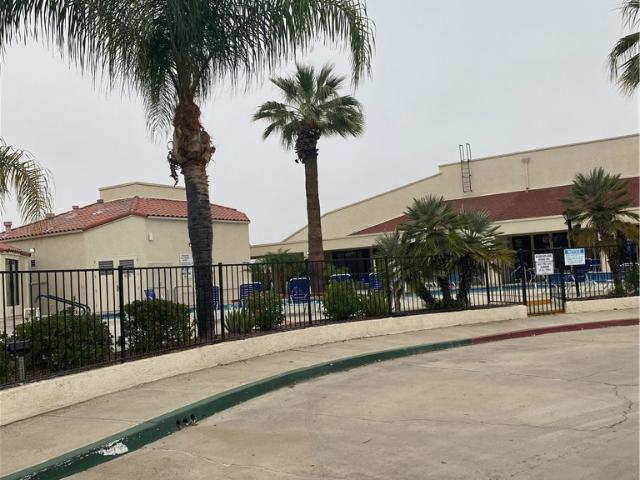 1295 S Cawston Ave, Hemet, CA 92545 | MLS #LG22225 MR