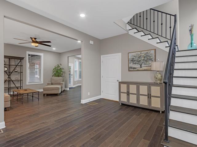 1295 vinton ave