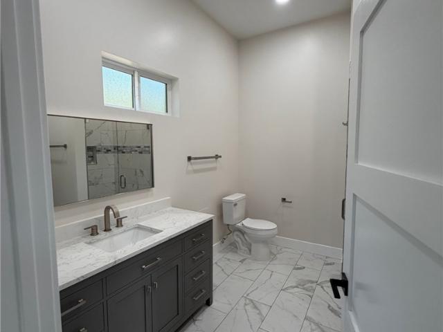 1295 W 25th 2