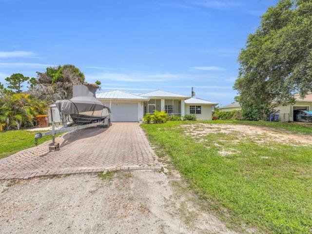 1295 12th Ave SW, Vero Beach, FL 32962