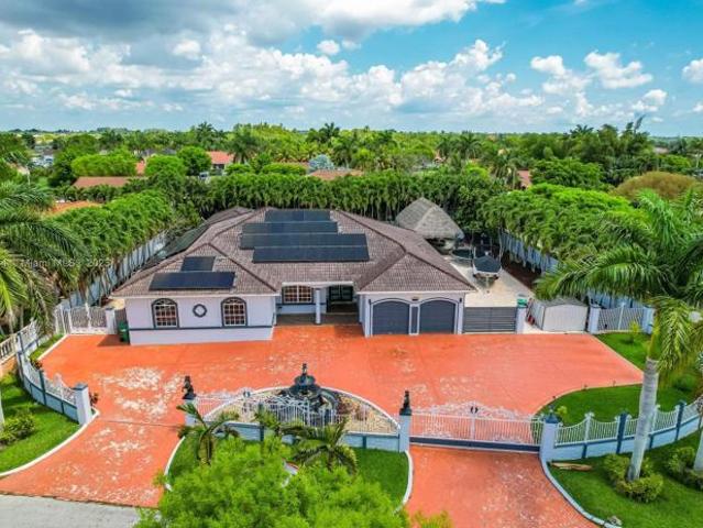 12969 220th Ter SW, Miami, FL 33170