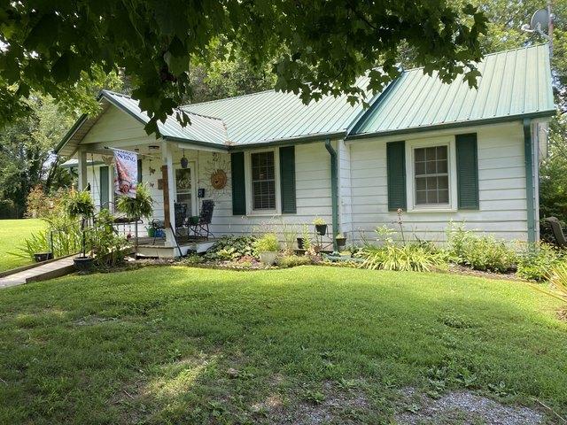 1296 Bethel Rd, Pulaski, TN 38478