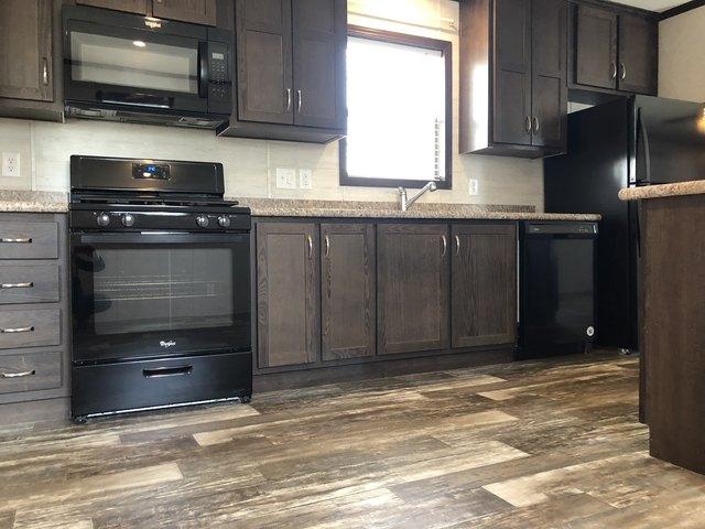1296 Elaine Dr, Troy, MI 48083