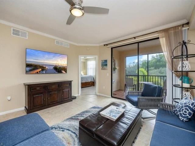 12970 Positano Cir Apt 301, Naples, FL 34105