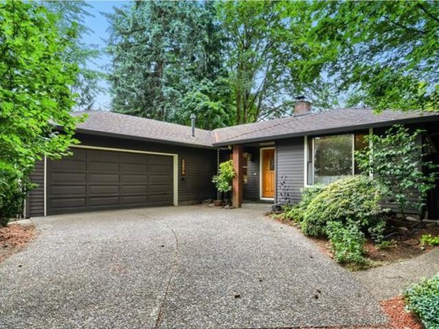 12970 SW Scout Dr, Beaverton, OR 97008