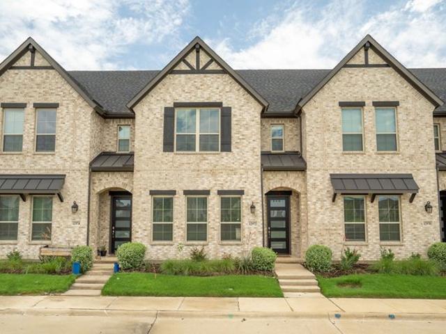 12972 Rockham Ln, Farmers Branch, TX 75234