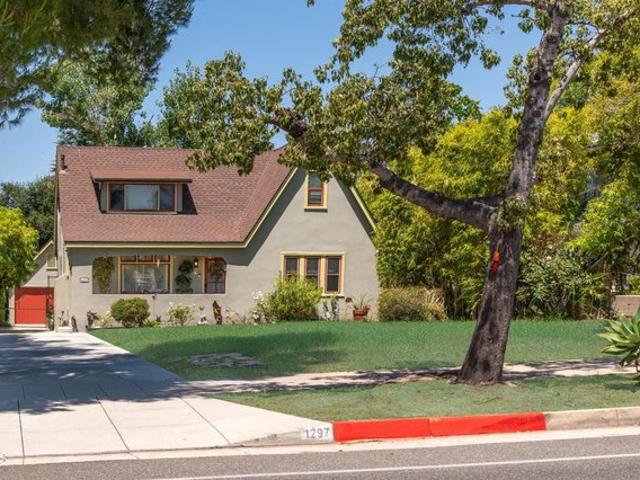 1297 N Hill Ave, Pasadena, CA 91104