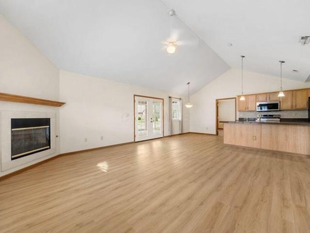 1297 Amberlea Dr E Unit 12, Gahanna, OH 43230