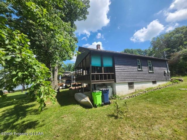 1297 Lakeview Drive