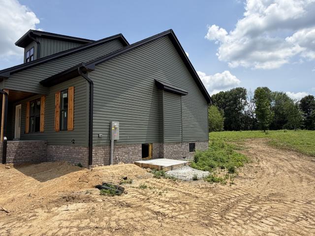 1297 Vickie Ln