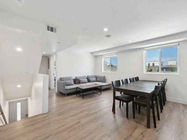 1297 W 36th Street 1 Bedroom Apartment for Rent at 1297 W 36th St, Los Angeles, CA 90007 Congress North