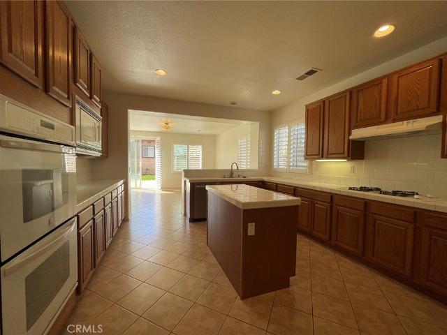 12981 Colonial Dr