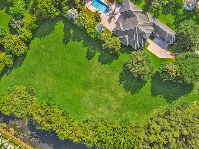 12981 Kapok Ln, Davie, FL 33330