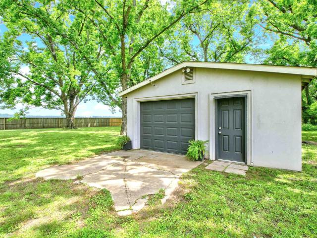 12984 HWY 165 W Road