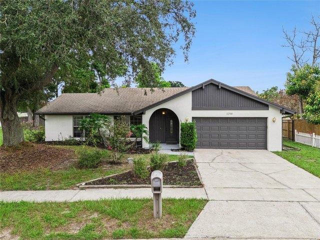 1298 Madelena Ave, Winter Springs, FL 32708