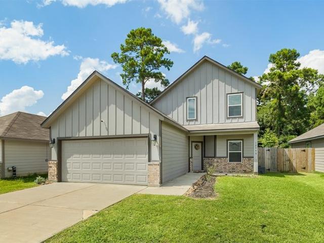 12990 Sorrento Bay Dr, Willis, TX 77318