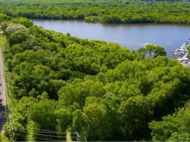 12991 Point Douglas Dr S, Hastings, MN 55033