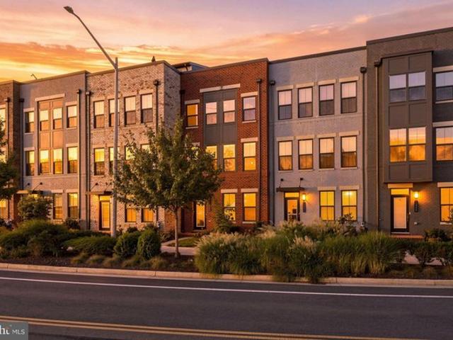 12994 Hattontown Sq, Herndon, VA 20171
