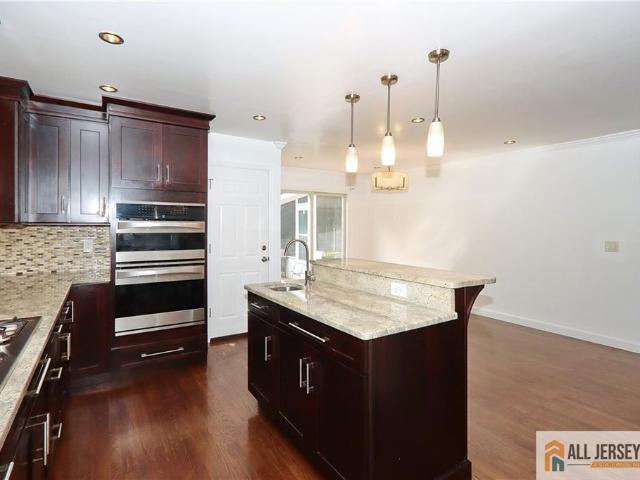 1299 Kline Place