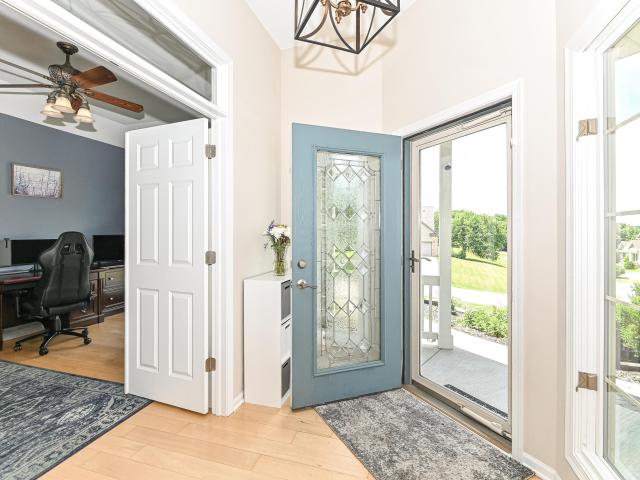 1299 Pheasant Ct