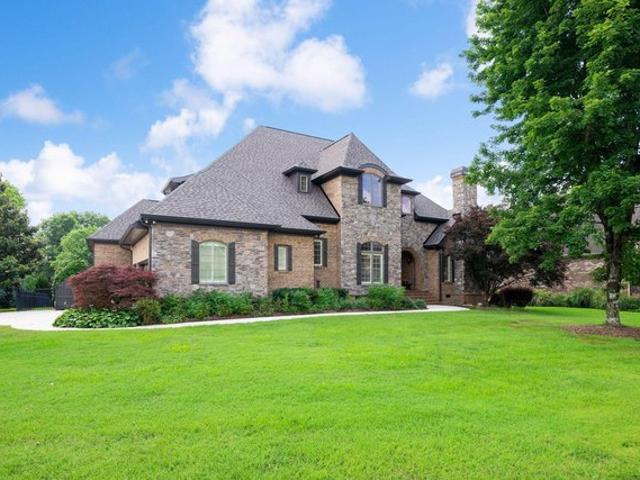 1299 Quiet Pond Dr, Chattanooga, TN 37415